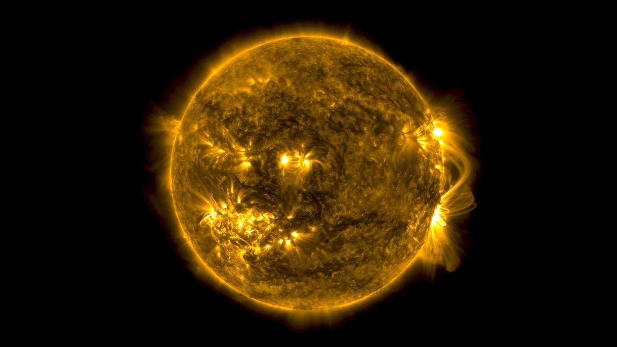 Tiny Explosions May Power the Sun's Blazing Corona | Space