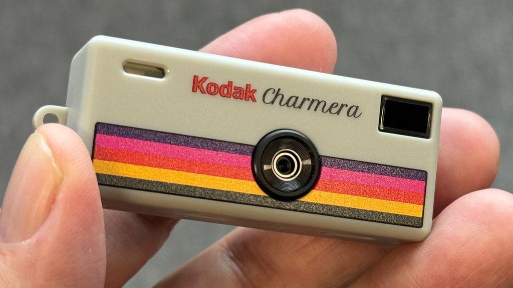 This retro compact camera has less than 2MP, but it’s already sold out ...