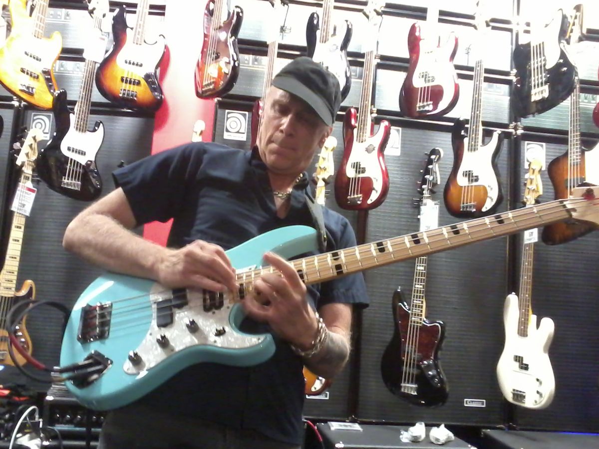 Review: Bass Master Billy Sheehan Pours Heart and Soul Into West LA ...