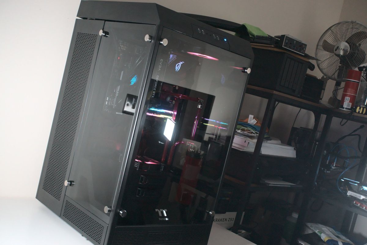 Thermaltake Tower 900 review: One of the best foundations for a custom ...