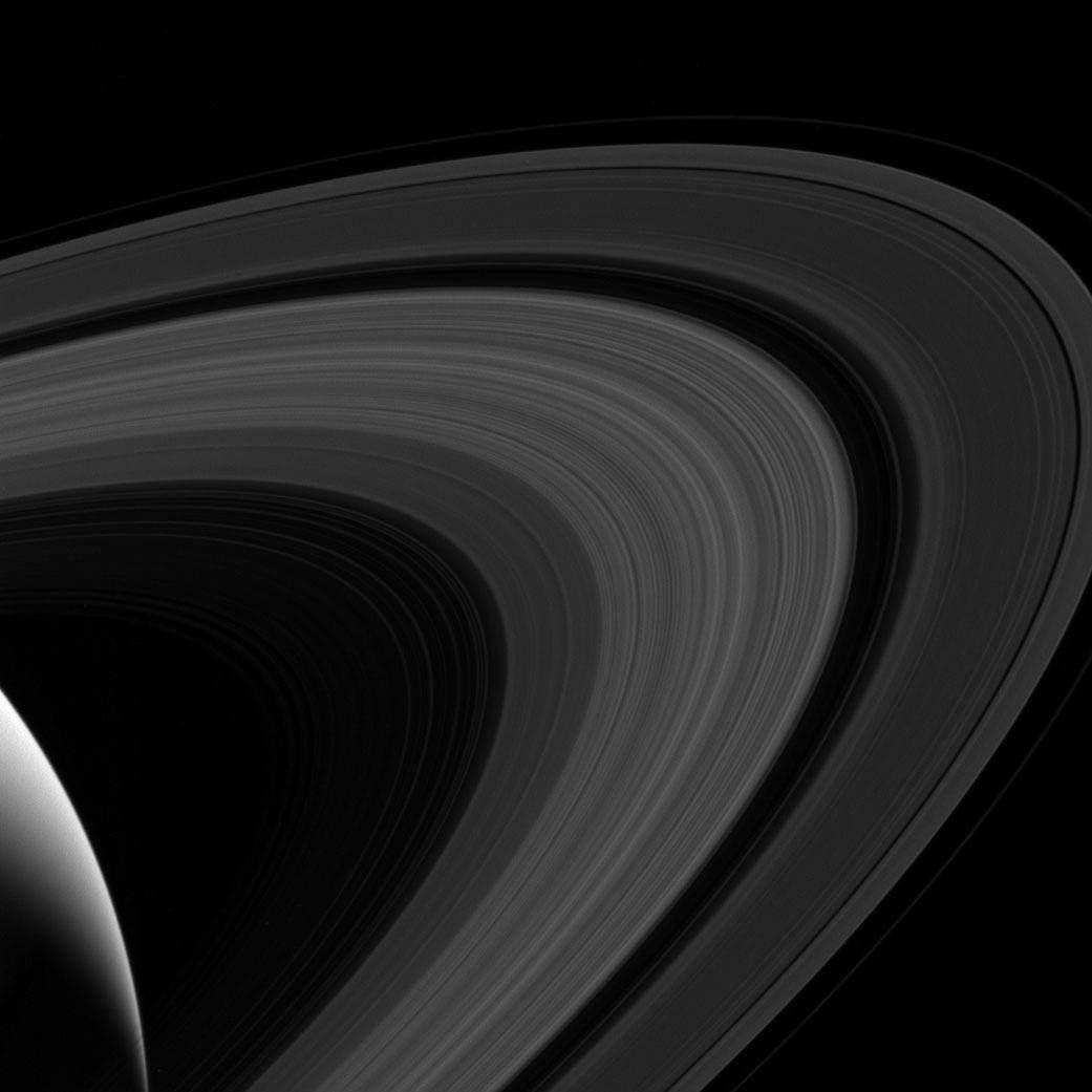 Cassini Snaps Dazzling Photo of Saturn's Rings | Space
