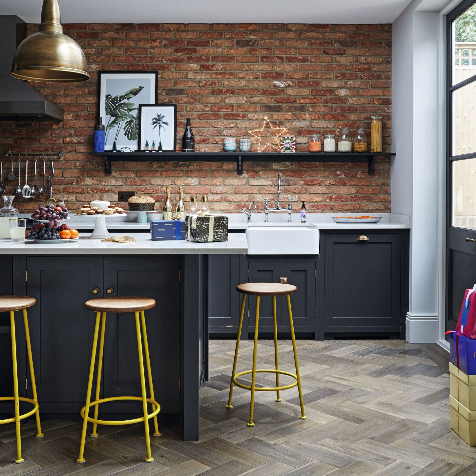 Olly Murs' kitchen colour scheme made our hearts skip a beat | Ideal Home