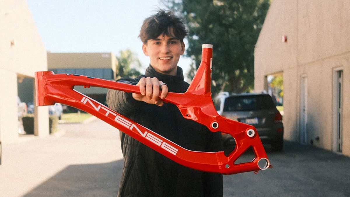 Intense Factory Racing is resurrected with a brand-new downhill bike ...