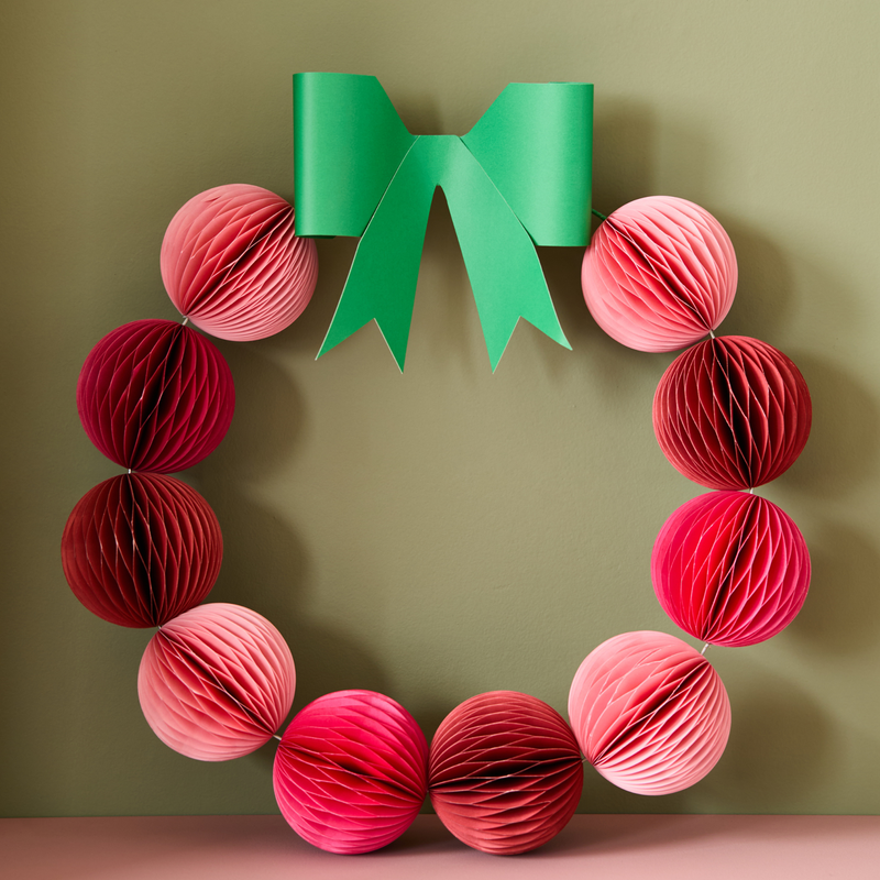 How to make bows for a Christmas tree like a pro | Ideal Home