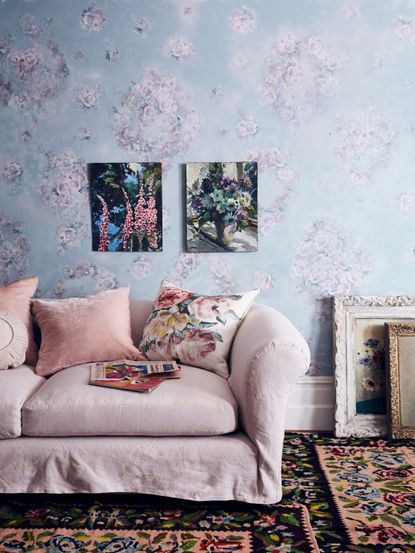 Floral wallpapers: 24 ideas to brighten your home | Real Homes