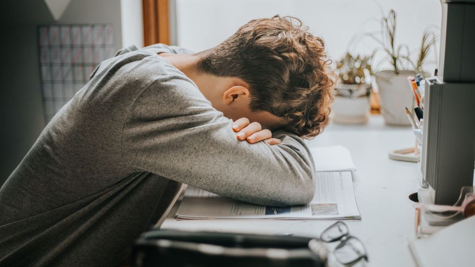 Doctor reveals what happens if you sleep too much — and it's almost as ...