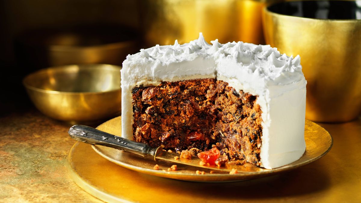Mary Berry’s Christmas cake | Baking Recipes | GoodtoKnow