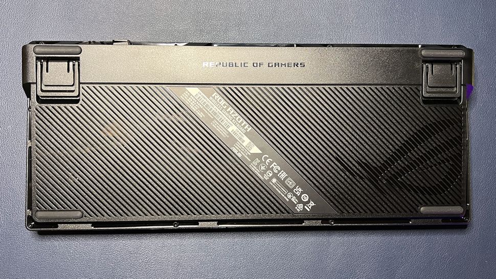 Asus ROG Azoth Review: Almost Perfect, But for the Software | Tom's ...