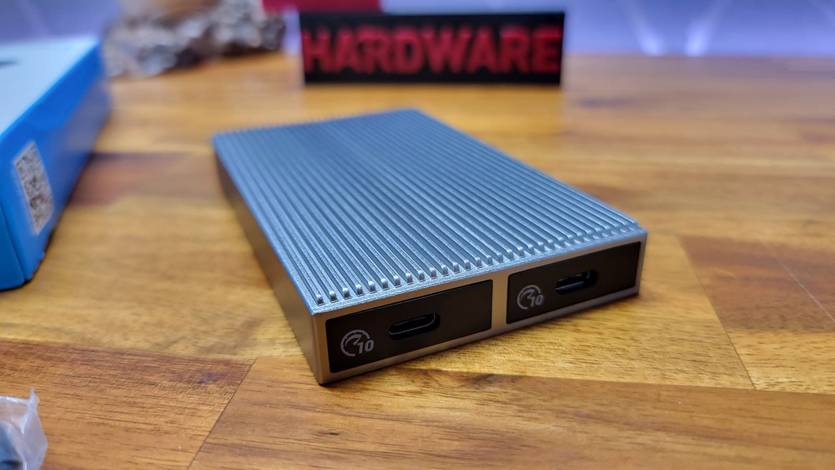 Best SSD and Hard Drive Enclosures | Tom's Hardware