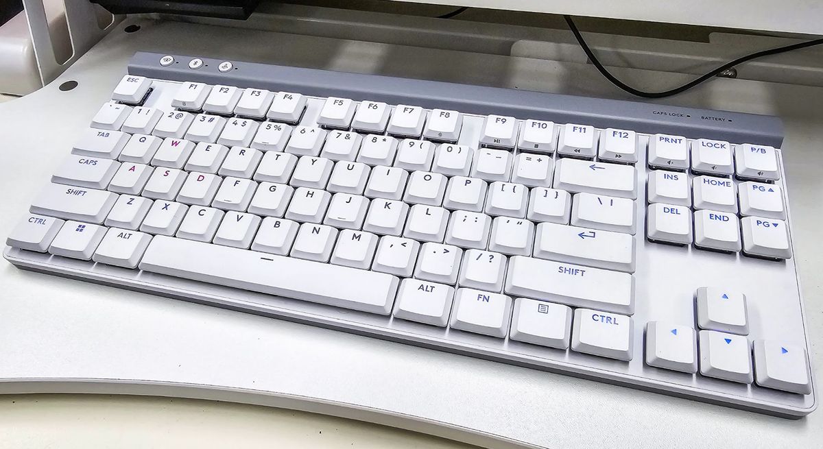 Logitech G515 Lightspeed TKL review: gaming performance in a keyboard ...