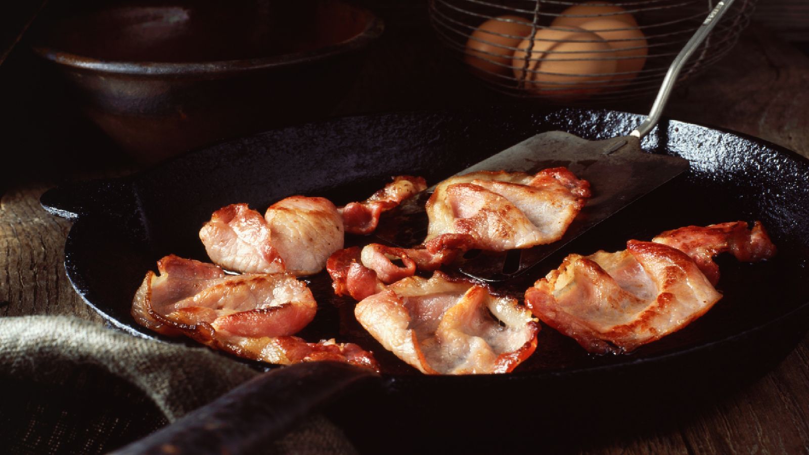 How to cook bacon | GoodtoKnow