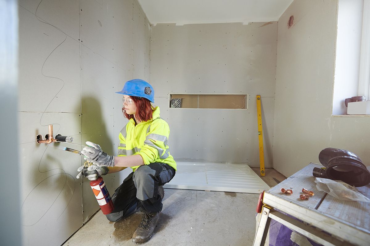 Find a Plumber: How to Find the Right Tradesperson for Your Project ...