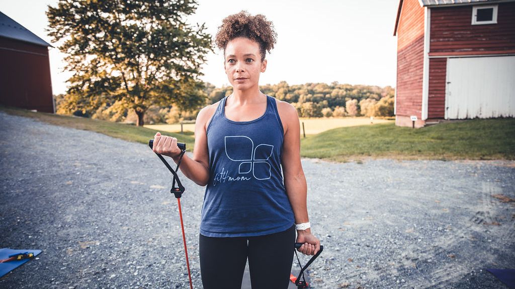 How to do a biceps curl | Fit&Well