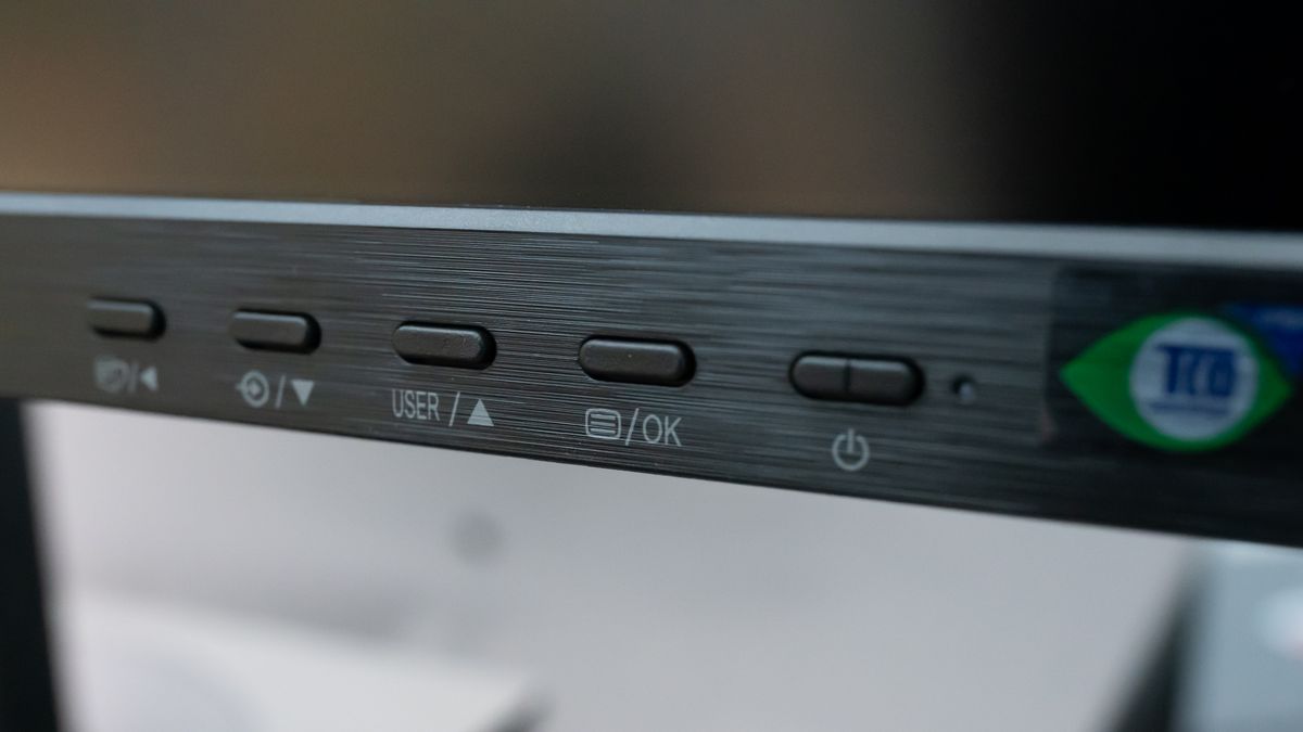 Philips 329P1H review: Big, bright and (almost) brilliant | Creative Bloq