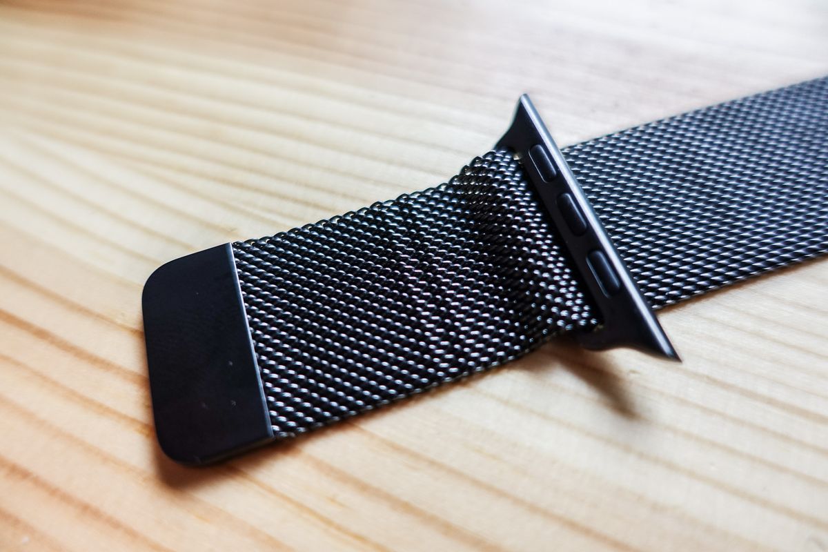 The Space Black Apple Watch with Space Black Milanese band is gorgeous ...