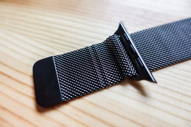 The Space Black Apple Watch with Space Black Milanese band is gorgeous ...