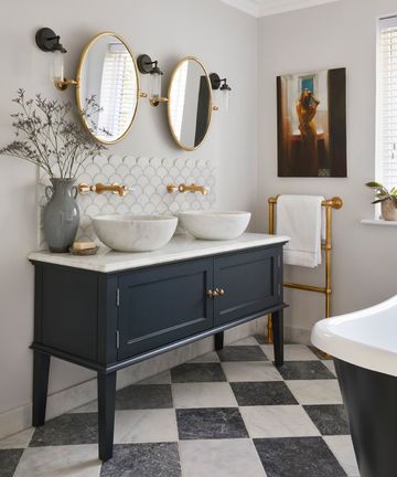 How to clean a bathroom in 30 minutes or less: 7 easy steps | Homes and ...