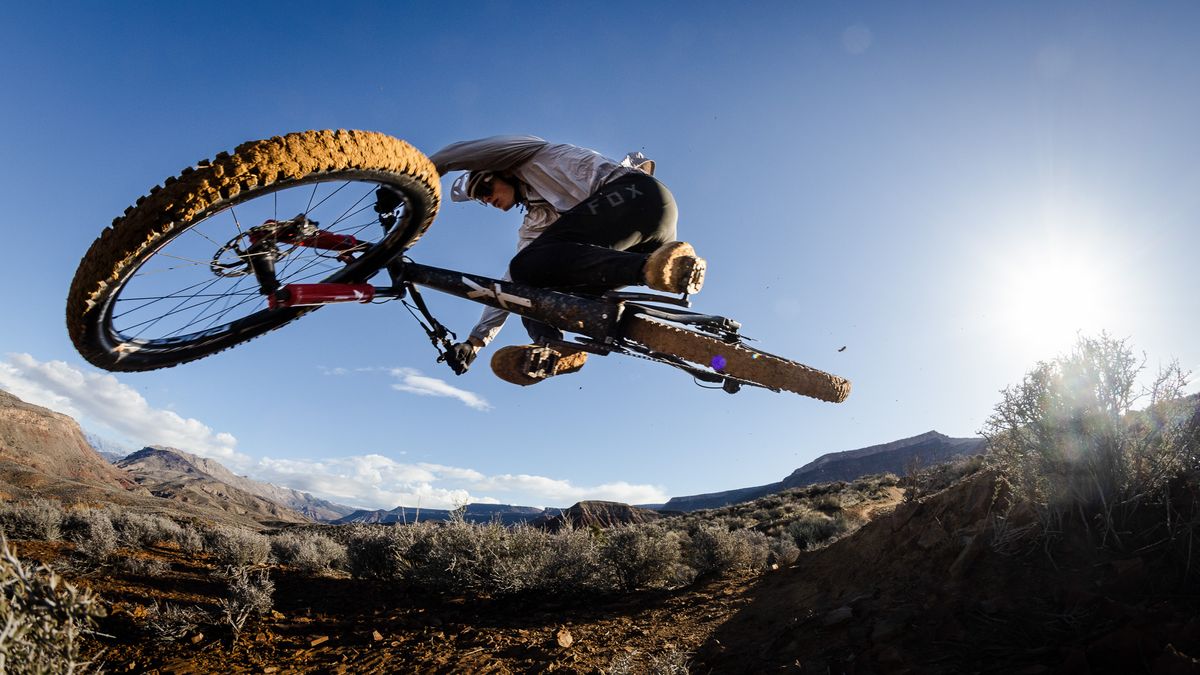 Race Face adds strength and vertical compliance to its Enduro World ...