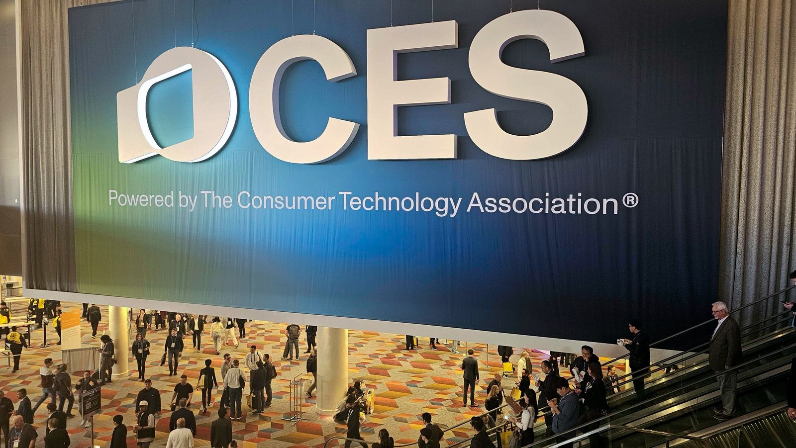 CES 2025 Day 2: Corsair Xeneon Edge auxiliary touchscreen, Project Zero ...