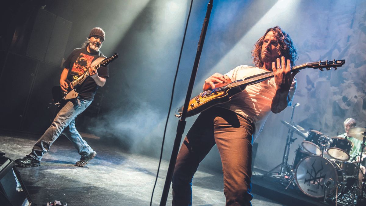 Classic interview: Pearl Jam's Stone Gossard on Brad, Bigsbys, Chris ...