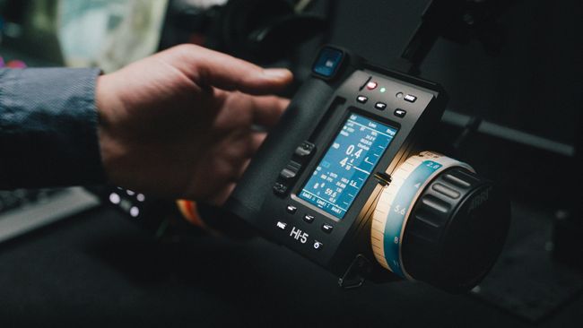 What settings can be changed on your Canon's RF lens control ring ...