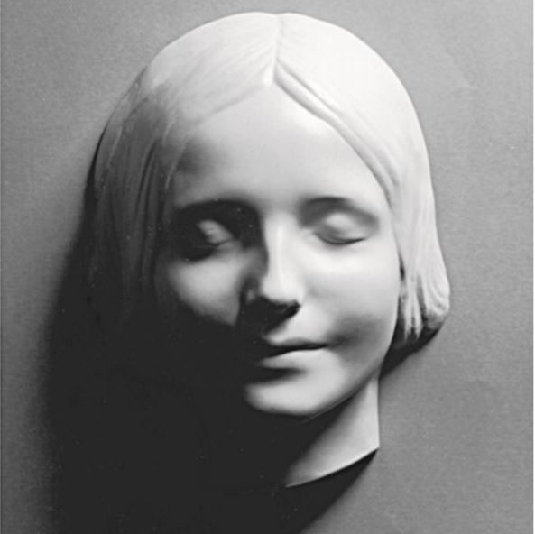 How a girl's 'death mask' from the 1800s became the face of CPR dolls ...