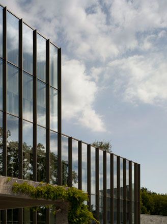 New British Embassy in Warsaw | Wallpaper