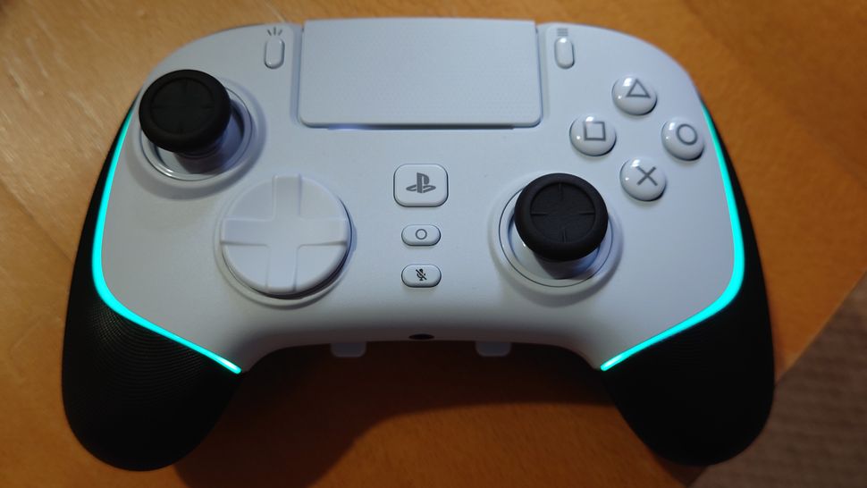 Razer Wolverine V2 Pro review - Falls short of its potential | TechRadar