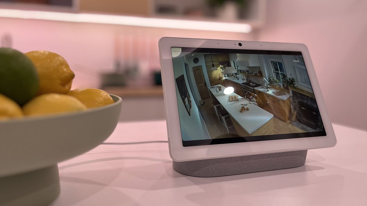 I got a sneak peek of 3 great new AI features for Google Home devices ...