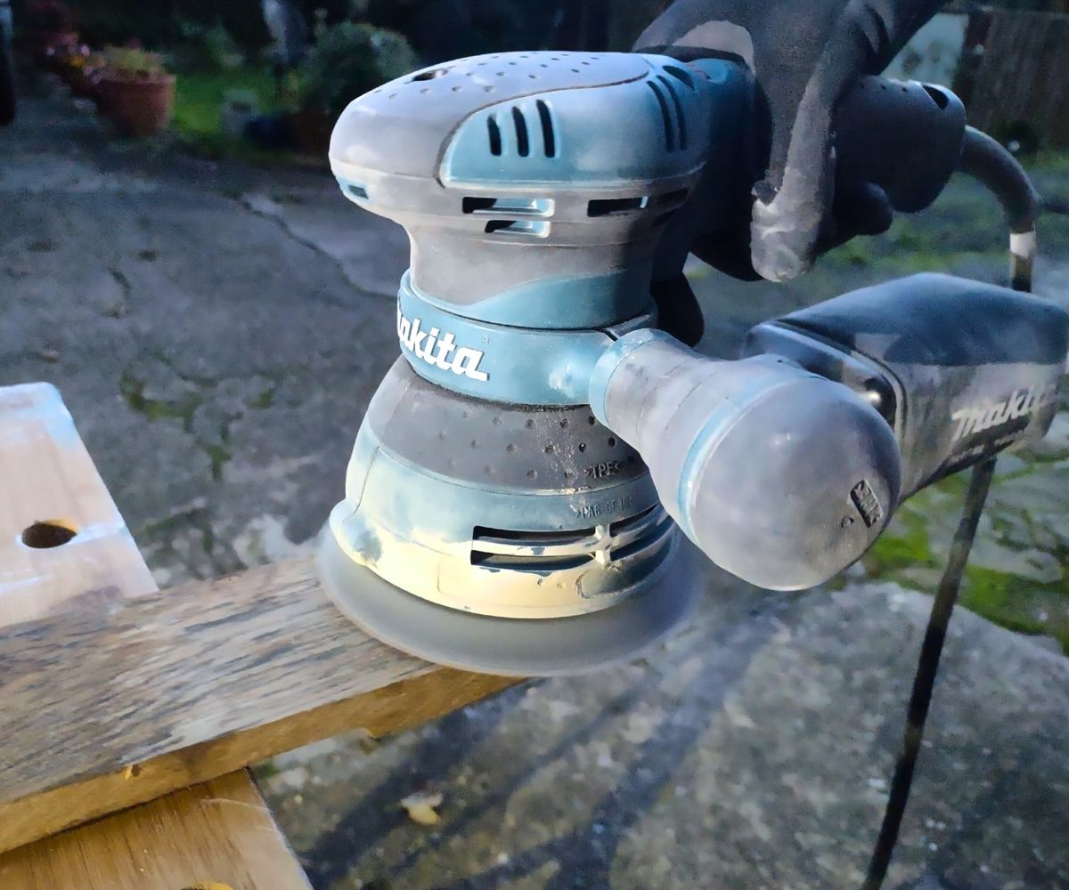 Makita BO5041 random orbit sander review | Homebuilding