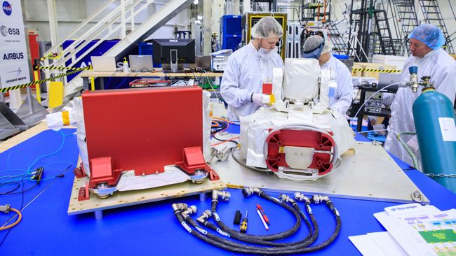 New laser communications system arrives at NASA for Artemis 2 moon ...