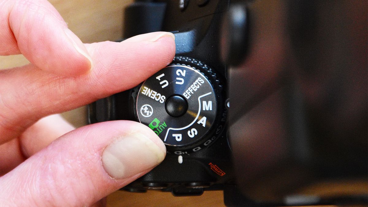 How to add a feathered gradient to flash images | Digital Camera World