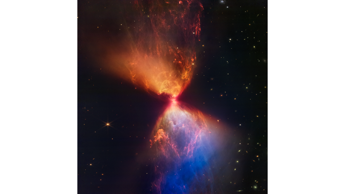 Infant star creates red, white and blue fireworks in new JWST image | Space