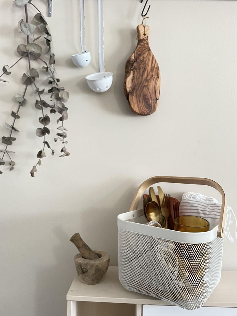 The White Company motion sensor plug-in diffuser is a game-changer ...