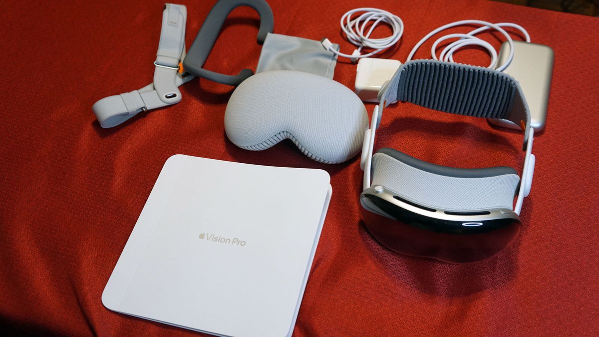 Two days with Vision Pro: Apple's almost convinced me to part with ...