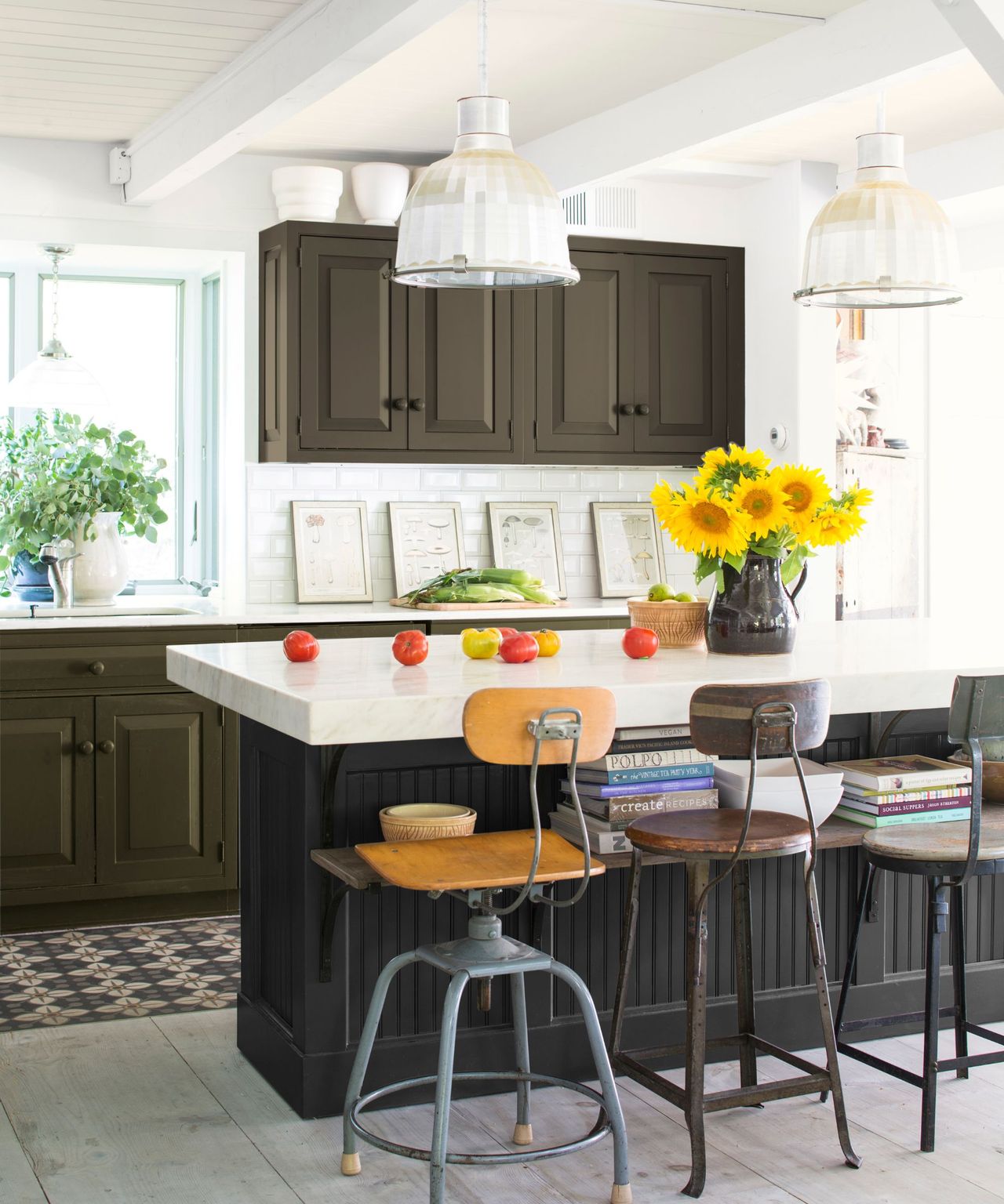 5 modern rustic kitchen colors to complete this classic rustic style ...