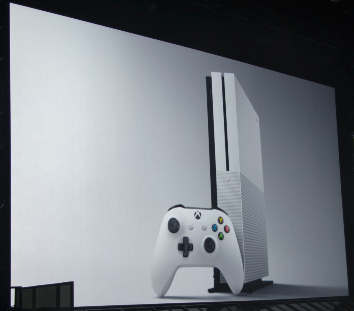 Slimmer Xbox One S Launches In August For $299 | Tom's Hardware