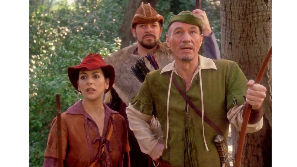 'Star Trek' Captain's Couture: Picard's 15 Most Memorable TNG Outfits ...