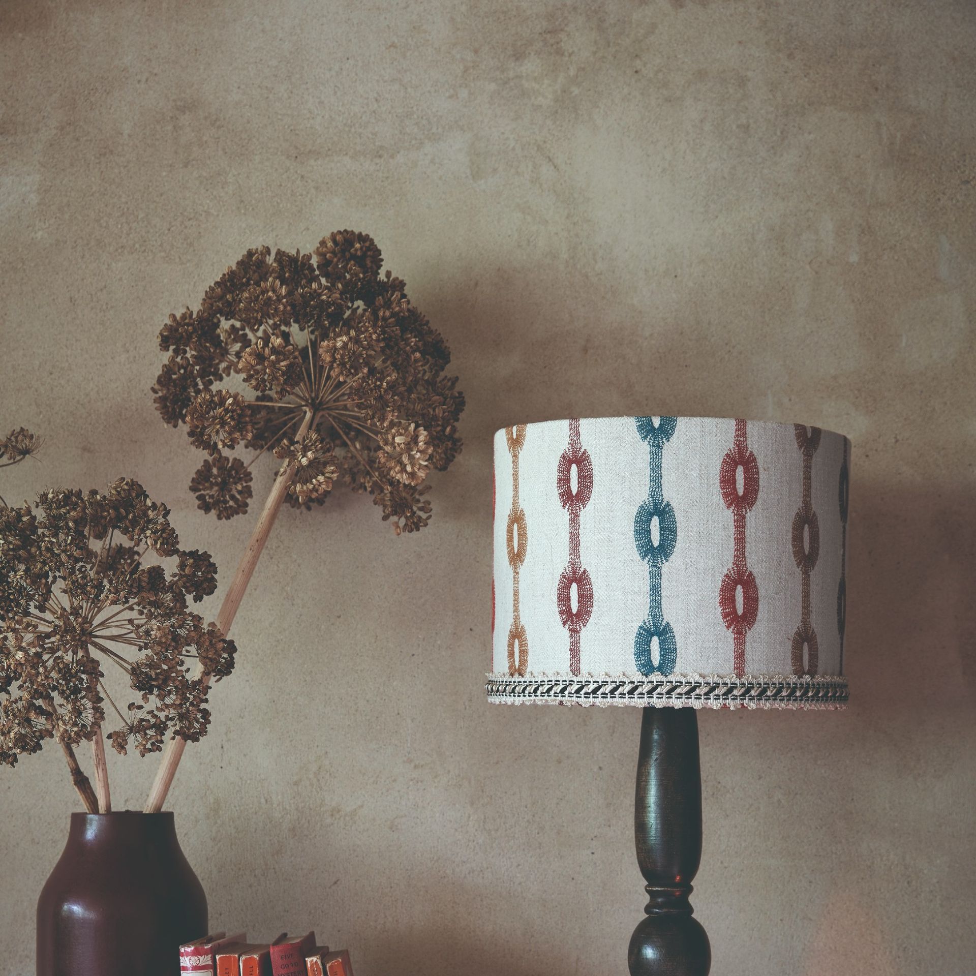 What is distemper paint? Why this finish is trending now | Ideal Home