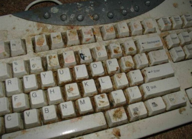 In Pictures: 40 Dirty PC Environments: Page 2 | Tom's Hardware