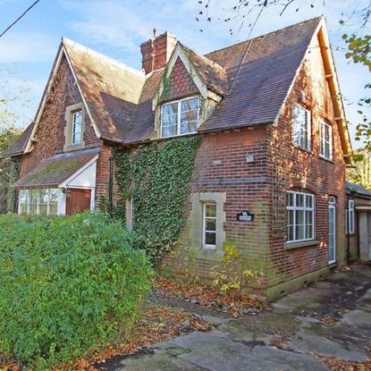 The UK's best commuter towns for those priced out of the city | Ideal Home