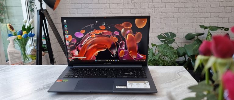 ASUS Vivobook Pro 15 OLED review: affordable and functional all-around ...