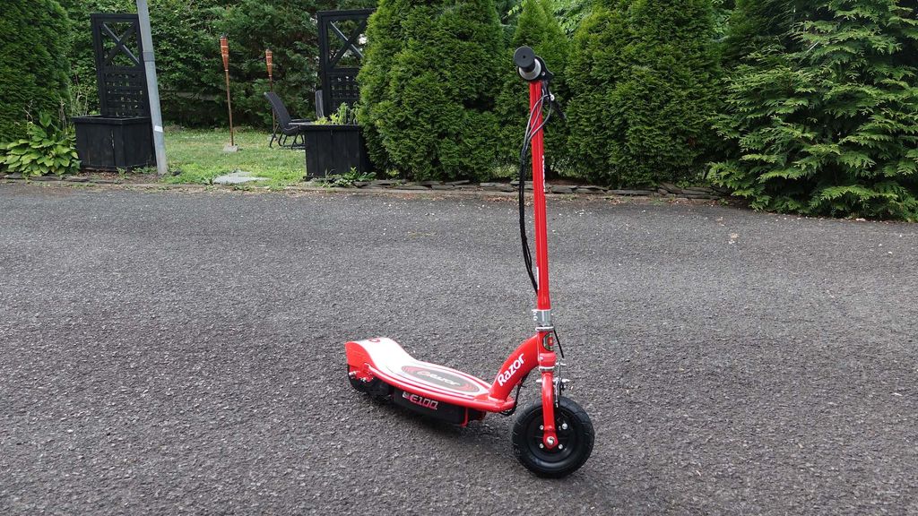 Razor E100 electric scooter review | Tom's Guide