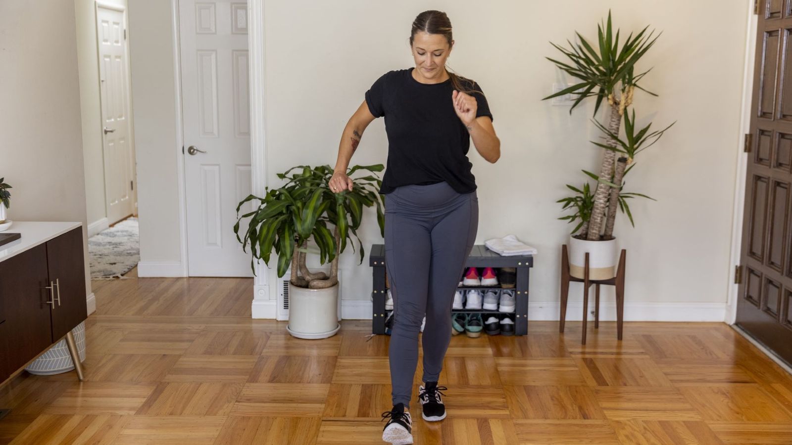 This trainer's 10-minute walking workout will help you reach your step ...