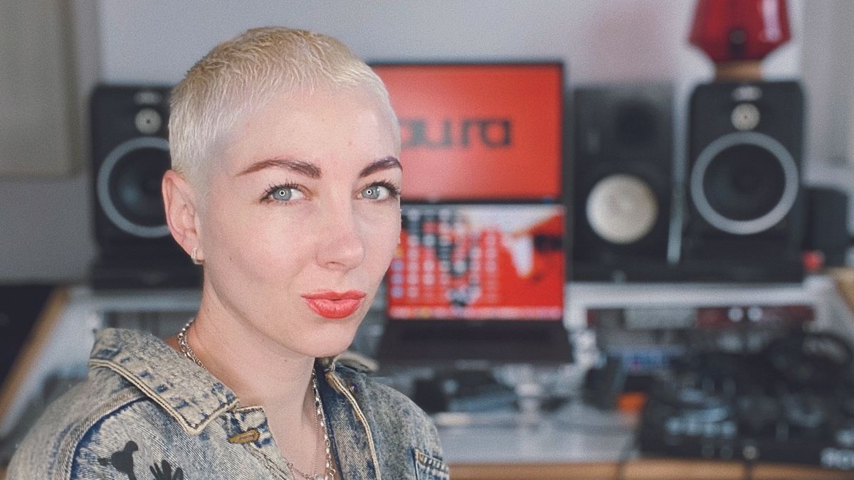 Lau.ra: "To be honest, I can make a banging tune with very little ...