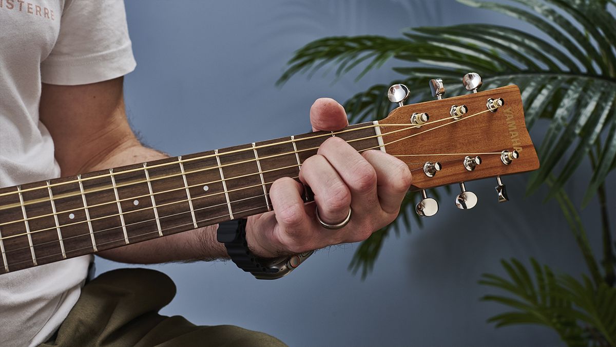 Yamaha JR1 acoustic guitar review – pint-sized dread | Guitar World
