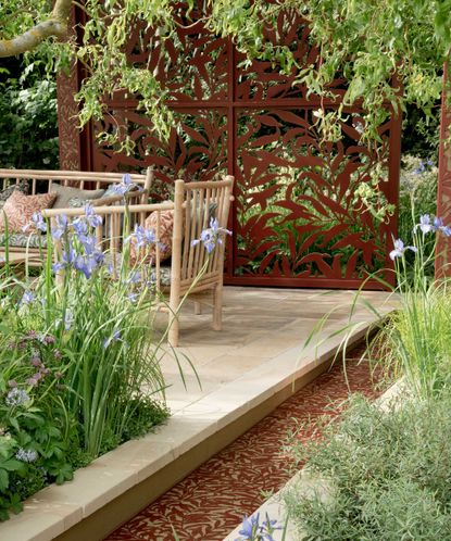 Patio privacy ideas: 11 looks for a private outdoor oasis | Homes and ...