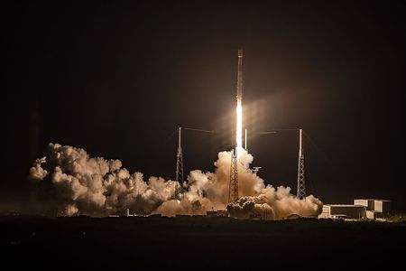 SpaceX's Starlink satellite megaconstellation launches in photos | Space