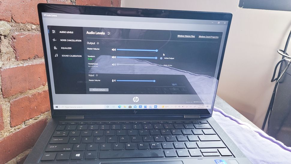 HP Elite Dragonfly Max review | Laptop Mag