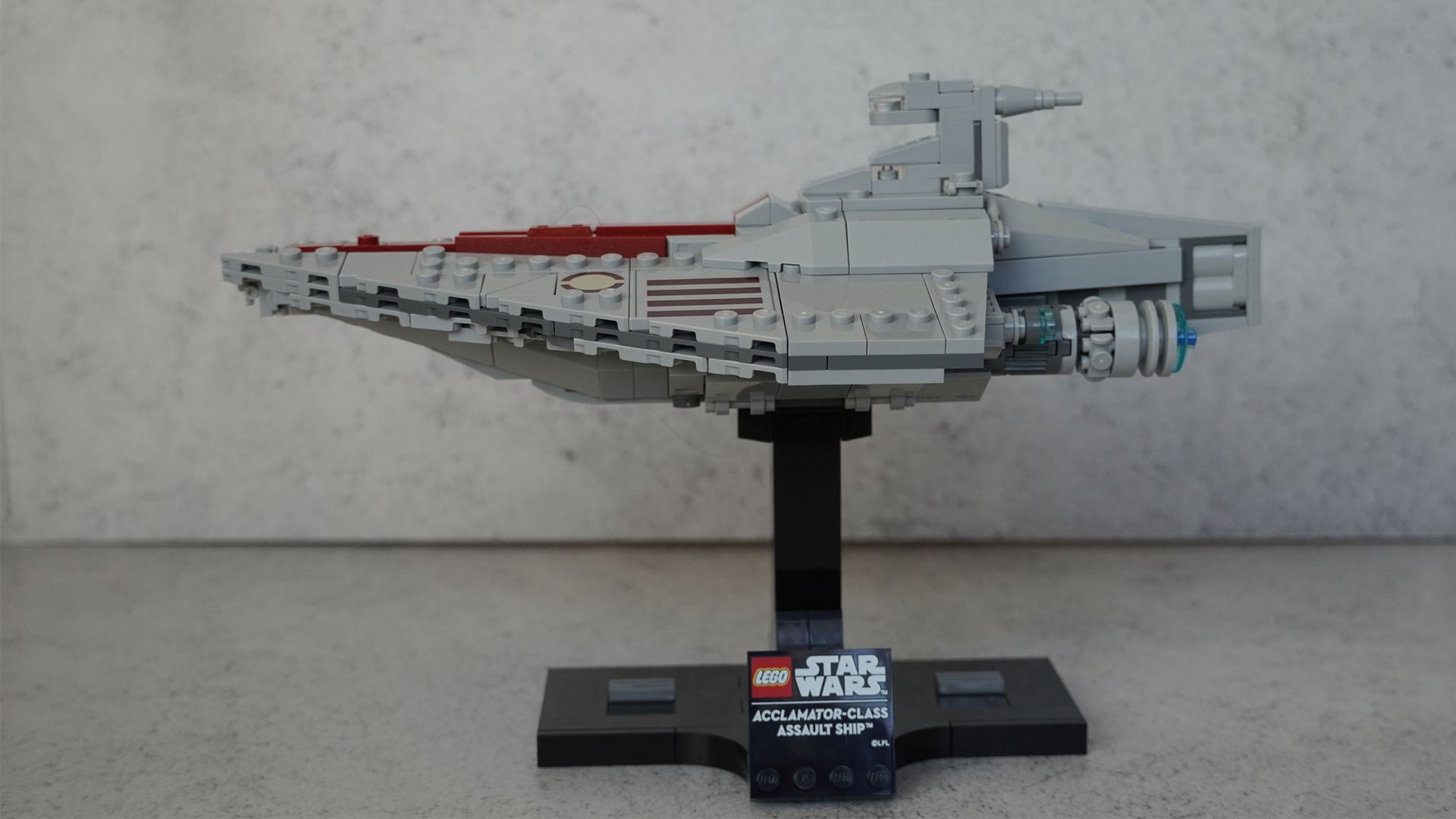 Lego Star Wars Acclamator-Class Assault Ship review | Space